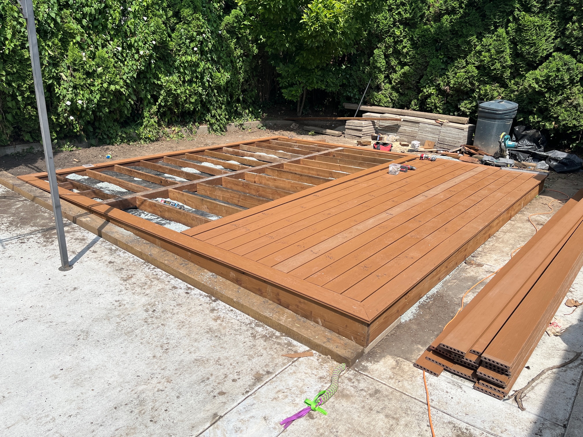 16×16 composite deck